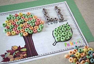 Learning Colors - Preschool Play and Learn