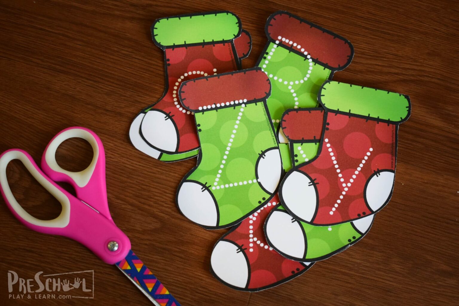 🎄 FREE Christmas Alphabet Printable Activity Tracing & Matching