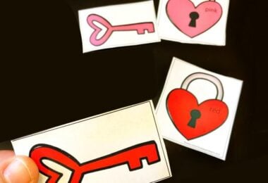 Learning Colors - Preschool Play and Learn