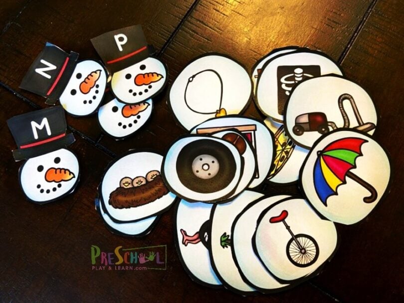 ⛄ FREE Printable Beginning Sounds Snowmen Activity