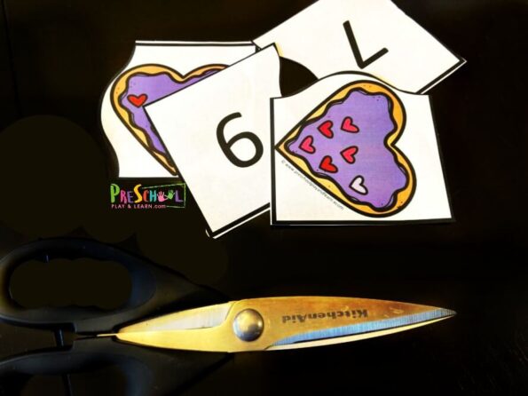 💜 FREE Printable Valentines Day Math - Counting to 10 Activities