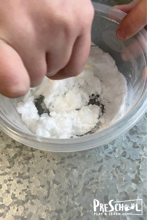 ️ Magic Melting Snowballs - Easy Winter Science Experiments