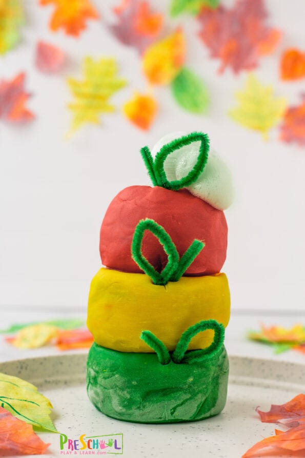 🍎 Simple Apple Science Experiment and Activity for September