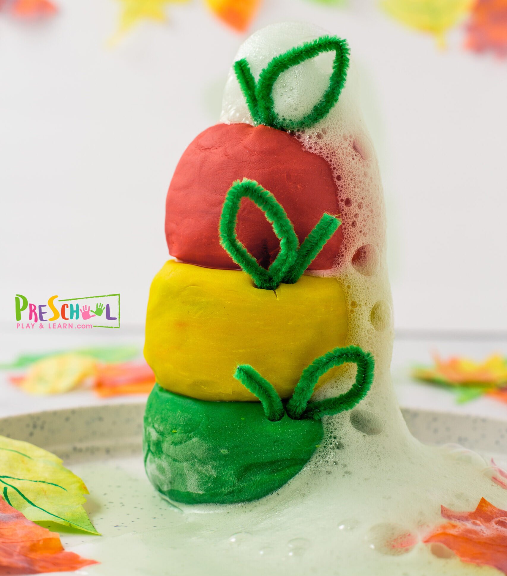 🍎 Simple Apple Science Experiment and Activity for September