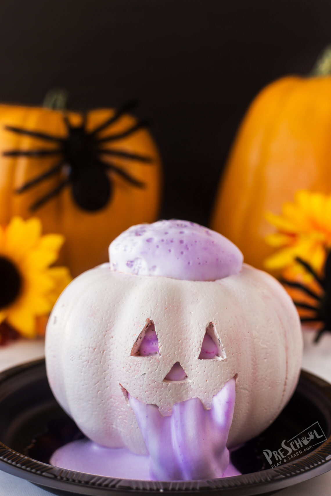 🎃 Jack-o-Lantern Pumpkin Volcano Halloween Science Experiments