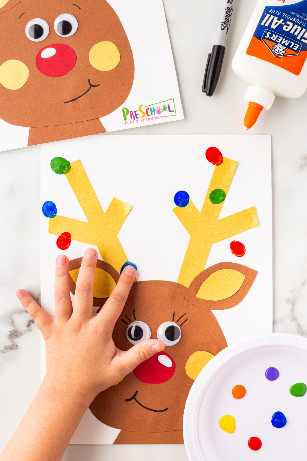 🦌 Cute Christmas Fingerprint Reindeer Craft for Kids